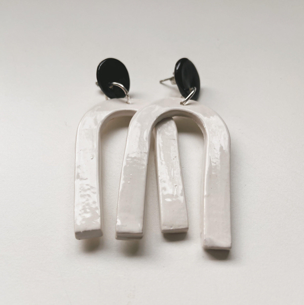 White Magnet Arch– gloriafaye